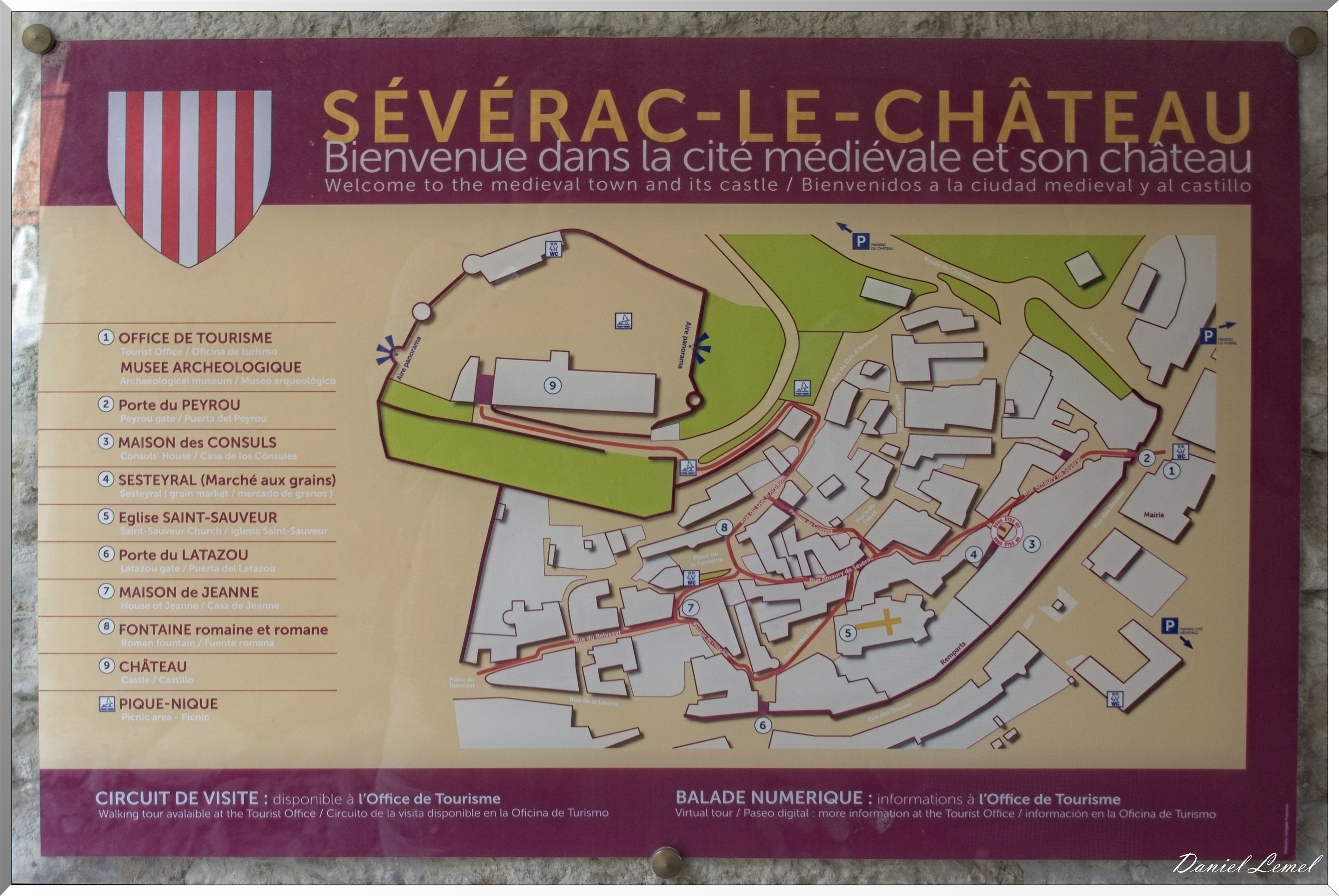 Séverac-le-Château - La cité médiévale et le château